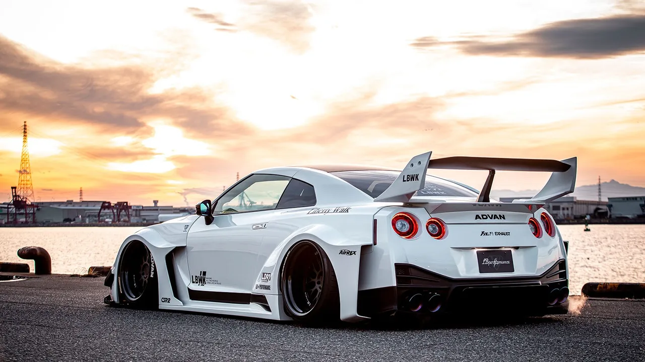 Nissan GTR R35 - Mod your browser | GX Store