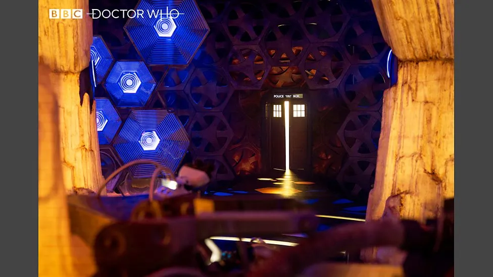 13th Doctor TARDIS - Mod your browser | GX Store